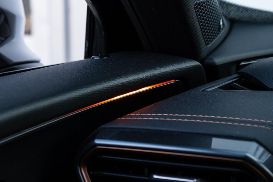 Melns Cupra Formentor 2023 Rīga, ar dzinēja tilpumu 2.00 L un nobraukumu 65 tūkst. km par 28700 €, foto 27 vietnē AUTOMOTO.COM.LV