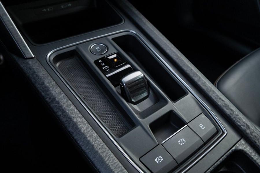 Melns Cupra Formentor 2023 Rīga, ar dzinēja tilpumu 2.00 L un nobraukumu 65 tūkst. km par 28700 €, foto 29 vietnē AUTOMOTO.COM.LV