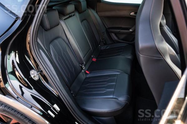 Melns Cupra Formentor 2023 Rīga, ar dzinēja tilpumu 2.00 L un nobraukumu 65 tūkst. km par 28700 €, foto 7 vietnē AUTOMOTO.COM.LV