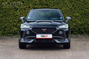 Черный Cupra Formentor 2024 в Рига, объемом двигателя 2.00 л и пробегом 36 тыс. км за 27500 €, фото 3 на AUTOMOTO.COM.LV