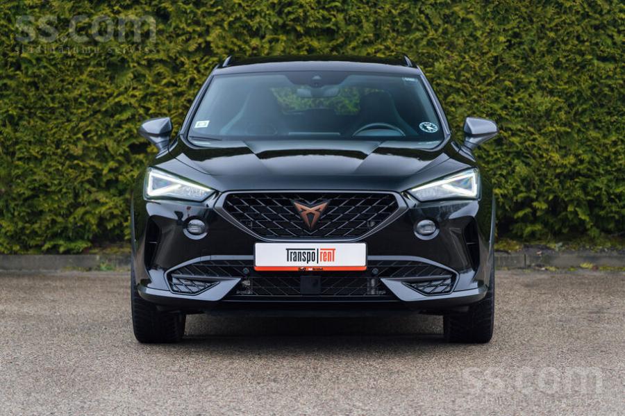 Черный Cupra Formentor 2024 в Рига, объемом двигателя 2.00 л и пробегом 36 тыс. км за 27500 €, фото 3 на AUTOMOTO.COM.LV