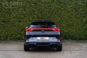 Черный Cupra Formentor 2024 в Рига, объемом двигателя 2.00 л и пробегом 36 тыс. км за 27500 €, фото 7 на AUTOMOTO.COM.LV