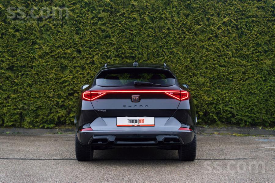 Черный Cupra Formentor 2024 в Рига, объемом двигателя 2.00 л и пробегом 36 тыс. км за 27500 €, фото 7 на AUTOMOTO.COM.LV