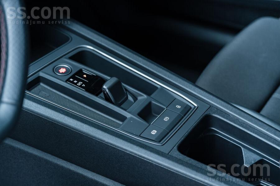 Черный Cupra Formentor 2024 в Рига, объемом двигателя 2.00 л и пробегом 36 тыс. км за 27500 €, фото 19 на AUTOMOTO.COM.LV
