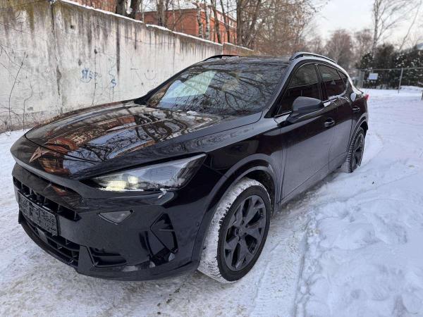 Black Cupra Formentor 2025 in Kaunas, with an engine capacity of 2.00 L and mileage of 19 thousand km for 28500 €, photo 1 on AUTOMOTO.COM.LV