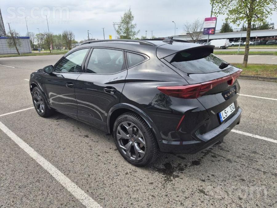 Melns Cupra Formentor 2025 Rīga, ar dzinēja tilpumu 2.00 L un nobraukumu 22 tūkst. km par 31600 €, foto 7 vietnē AUTOMOTO.COM.LV