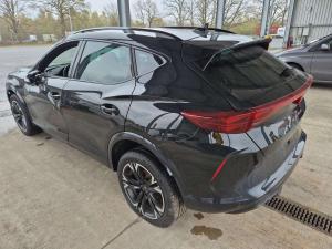 Melns Cupra Formentor 2025 Viļņa, ar dzinēja tilpumu 1.97 L un nobraukumu 18 tūkst. km par 17800 €, foto 4 vietnē AUTOMOTO.COM.LV
