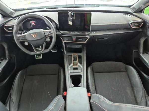 Black Cupra Formentor 2025 in Vilnius, with an engine capacity of 1.97 L and mileage of 18 thousand km for 17800 €, photo 5 on AUTOMOTO.COM.LV