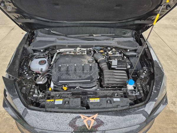 Black Cupra Formentor 2025 in Vilnius, with an engine capacity of 1.97 L and mileage of 18 thousand km for 17800 €, photo 8 on AUTOMOTO.COM.LV