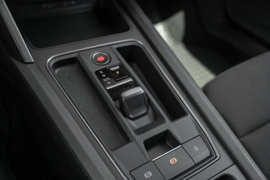 Черный Cupra Formentor 2023 в Вильнюс, объемом двигателя 1.50 л и пробегом 102 тыс. км за 24550 €, фото 8 на AUTOMOTO.COM.LV