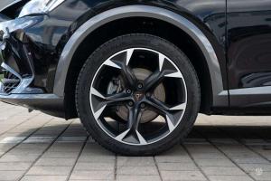 Melns Cupra Formentor 2023 Viļņa, ar dzinēja tilpumu 1.50 L un nobraukumu 102 tūkst. km par 21000 €, foto 5 vietnē AUTOMOTO.COM.LV