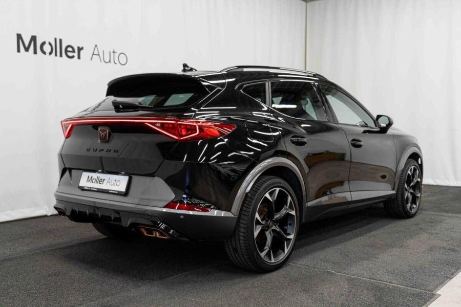 Black Cupra Formentor 2022 in Tallinn, with an engine capacity of 1.40 L and mileage of 65 thousand km for 25900 €, photo 6 on AUTOMOTO.COM.LV