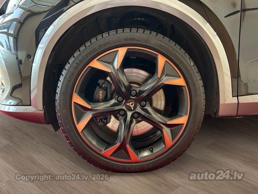 Черный Cupra Formentor 2022 в Пярну, объемом двигателя 2.00 л и пробегом 110 тыс. км за 25000 €, фото 16 на AUTOMOTO.COM.LV