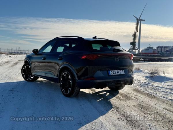 Melns Cupra Formentor 2023 Tallina, ar dzinēja tilpumu 2.00 L un nobraukumu 55 tūkst. km par 33000 €, foto 5 vietnē AUTOMOTO.COM.LV