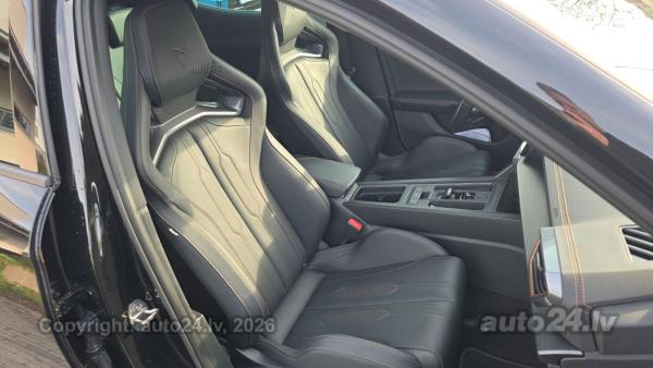 Melns Cupra Formentor 2023 Tallina, ar dzinēja tilpumu 2.50 L un nobraukumu 30 tūkst. km par 44000 €, foto 3 vietnē AUTOMOTO.COM.LV