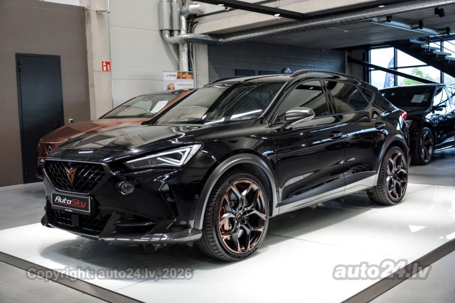 Черный Cupra Formentor 2023 в Таллин, объемом двигателя 2.50 л и пробегом 33 тыс. км за 42900 €, фото 3 на AUTOMOTO.COM.LV
