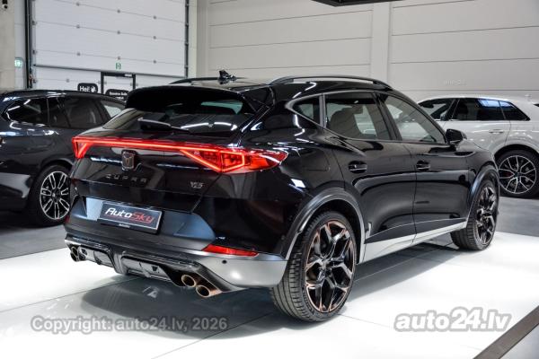 Черный Cupra Formentor 2023 в Таллин, объемом двигателя 2.50 л и пробегом 33 тыс. км за 42900 €, фото 5 на AUTOMOTO.COM.LV