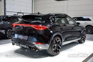 Черный Cupra Formentor 2023 в Таллин, объемом двигателя 2.50 л и пробегом 33 тыс. км за 42900 €, фото 6 на AUTOMOTO.COM.LV