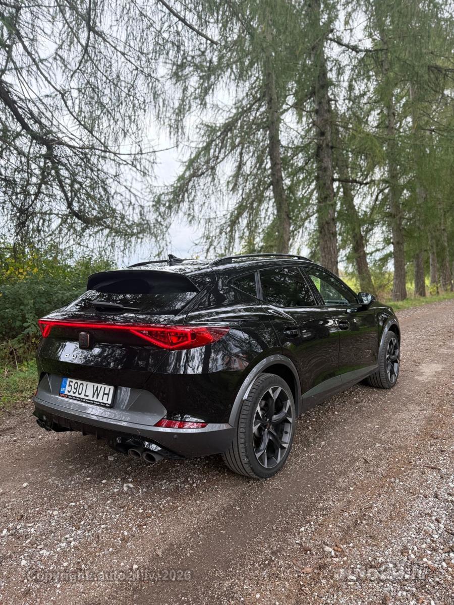 Черный Cupra Formentor 2023 в Таллин, объемом двигателя 2.00 л и пробегом 72 тыс. км за 31900 €, фото 5 на AUTOMOTO.COM.LV