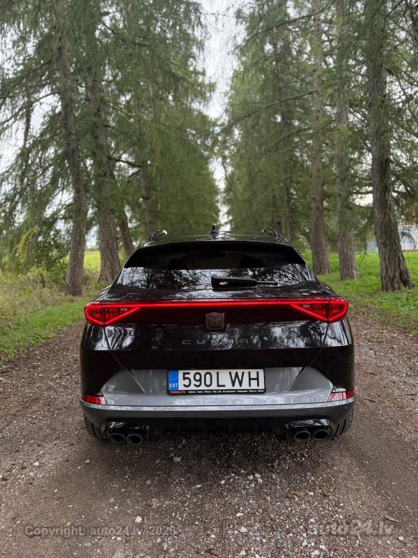 Melns Cupra Formentor 2023 Tallina, ar dzinēja tilpumu 2.00 L un nobraukumu 72 tūkst. km par 31900 €, foto 7 vietnē AUTOMOTO.COM.LV