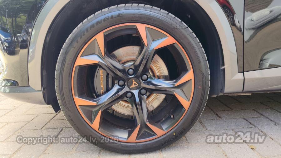 Черный Cupra Formentor 2024 в Таллин, объемом двигателя 1.98 л и пробегом 56 тыс. км за 33995 €, фото 15 на AUTOMOTO.COM.LV