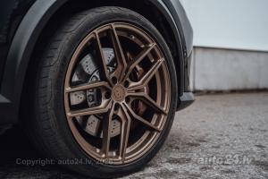 Black Cupra Formentor 2024 in Tallinn, with an engine capacity of 2.50 L and mileage of 30 thousand km for 42499 €, photo 4 on AUTOMOTO.COM.LV