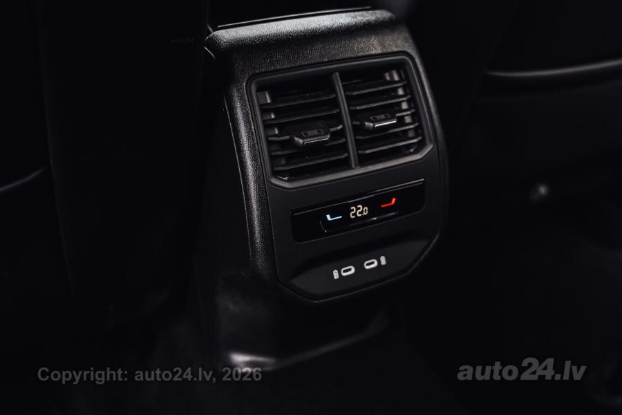 Black Cupra Formentor 2024 in Tallinn, with an engine capacity of 2.50 L and mileage of 30 thousand km for 42499 €, photo 9 on AUTOMOTO.COM.LV