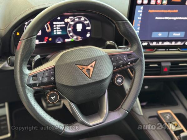 Melns Cupra Formentor 2025 Tallina, ar dzinēja tilpumu 2.00 L un nobraukumu 17 tūkst. km par 32900 €, foto 10 vietnē AUTOMOTO.COM.LV