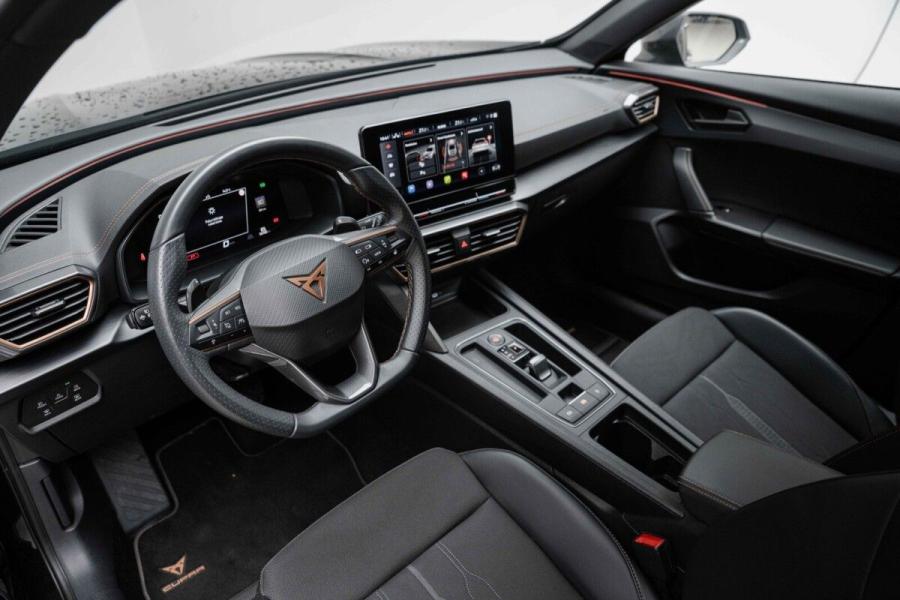 Melns Cupra Formentor 2026 Peetri, ar dzinēja tilpumu 2.00 L un nobraukumu 56 tūkst. km par 26350 €, foto 10 vietnē AUTOMOTO.COM.LV