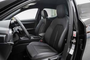 Melns Cupra Formentor 2026 Peetri, ar dzinēja tilpumu 2.00 L un nobraukumu 56 tūkst. km par 26350 €, foto 13 vietnē AUTOMOTO.COM.LV