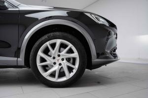 Melns Cupra Formentor 2026 Peetri, ar dzinēja tilpumu 2.00 L un nobraukumu 56 tūkst. km par 26350 €, foto 15 vietnē AUTOMOTO.COM.LV