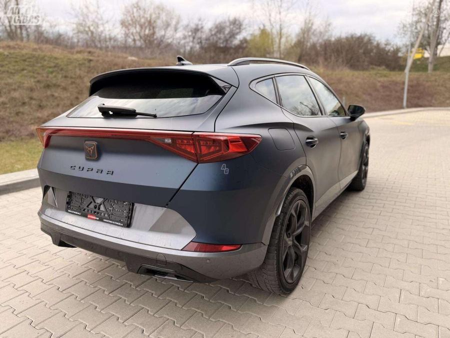Blue Cupra Formentor 2021 in Vilnius, with an engine capacity of 2.00 L and mileage of 82 thousand km for 21950 €, photo 6 on AUTOMOTO.COM.LV
