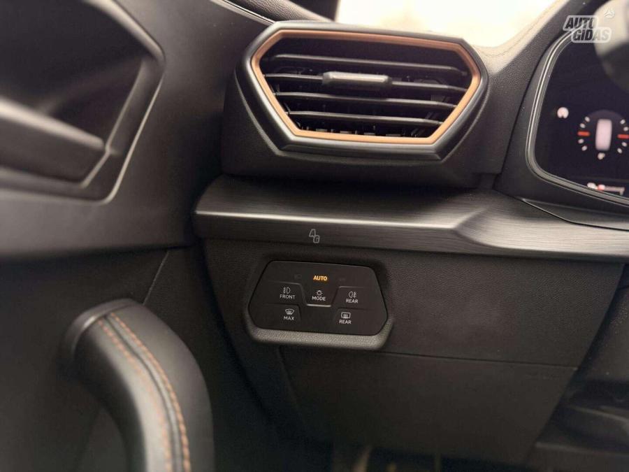 Blue Cupra Formentor 2021 in Vilnius, with an engine capacity of 2.00 L and mileage of 82 thousand km for 21950 €, photo 27 on AUTOMOTO.COM.LV
