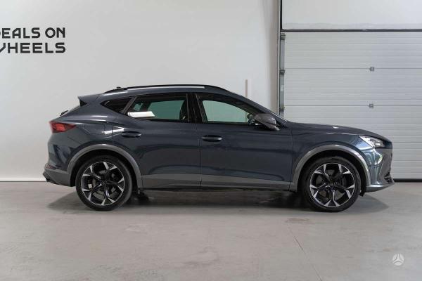 Blue Cupra Formentor 2021 in Vilnius, with an engine capacity of 1.98 L and mileage of 78 thousand km for 24900 €, photo 3 on AUTOMOTO.COM.LV