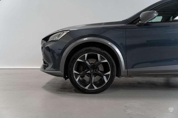 Blue Cupra Formentor 2021 in Vilnius, with an engine capacity of 1.98 L and mileage of 78 thousand km for 24900 €, photo 7 on AUTOMOTO.COM.LV