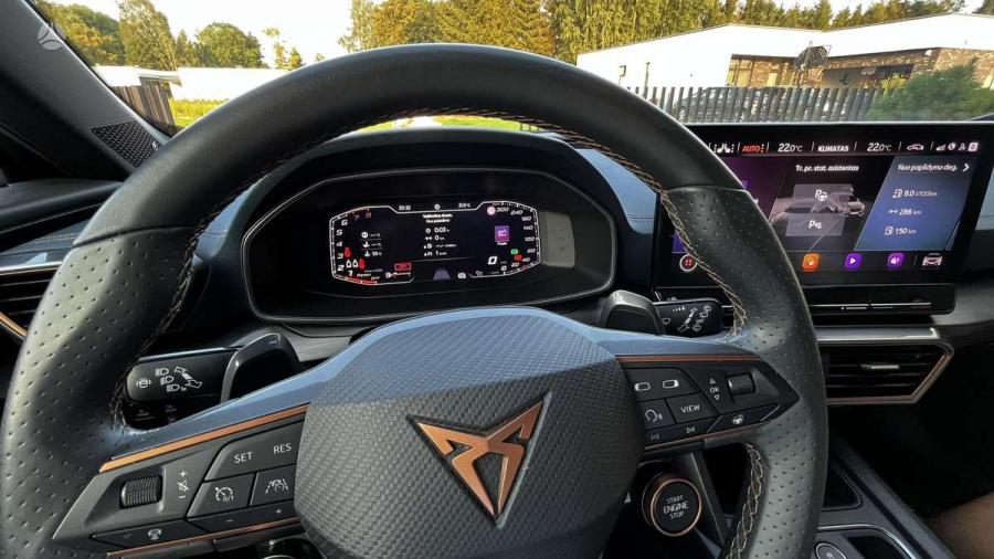 Zils Cupra Formentor 2021 Kauņa, ar dzinēja tilpumu 1.98 L un nobraukumu 79 tūkst. km par 26900 €, foto 38 vietnē AUTOMOTO.COM.LV