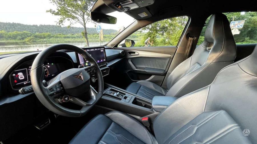 Zils Cupra Formentor 2021 Kauņa, ar dzinēja tilpumu 1.98 L un nobraukumu 79 tūkst. km par 26900 €, foto 54 vietnē AUTOMOTO.COM.LV