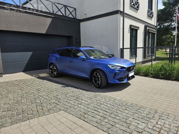 Синий Cupra Formentor 2022 в Рига, объемом двигателя 2.00 л и пробегом 59 тыс. км за 29500 €, фото 2 на AUTOMOTO.COM.LV