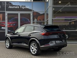 Синий Cupra Formentor 2022 в Валмиера, объемом двигателя 2.00 л и пробегом 127 тыс. км за 23400 €, фото 5 на AUTOMOTO.COM.LV