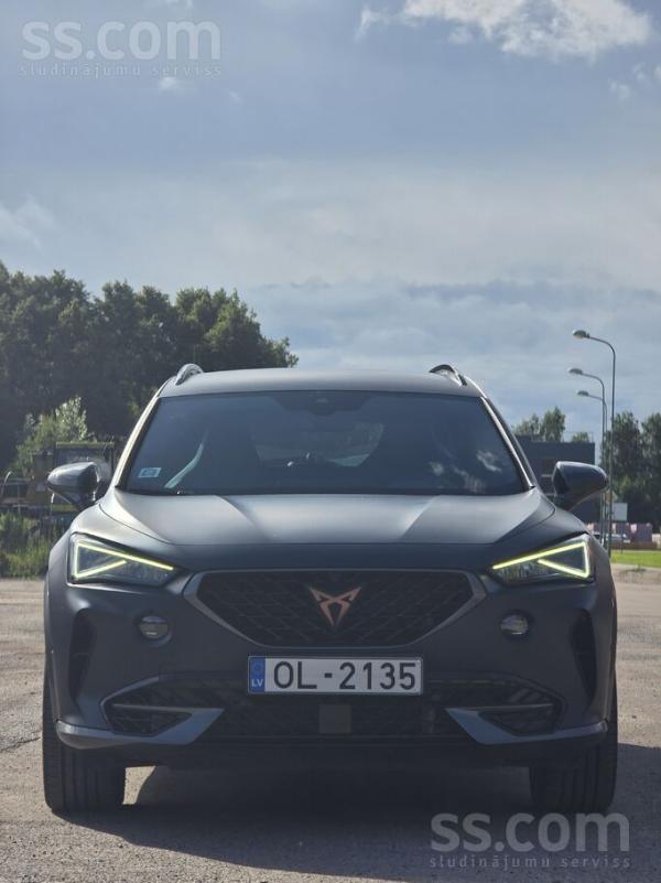 Blue Cupra Formentor 2022 in Riga, with an engine capacity of 2.00 L and mileage of 70 thousand km for 26500 €, photo 2 on AUTOMOTO.COM.LV