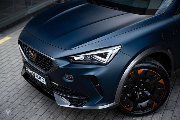 Blue Cupra Formentor 2022 in Vilnius, with an engine capacity of 1.40 L and mileage of 51 thousand km for 25900 €, photo 5 on AUTOMOTO.COM.LV