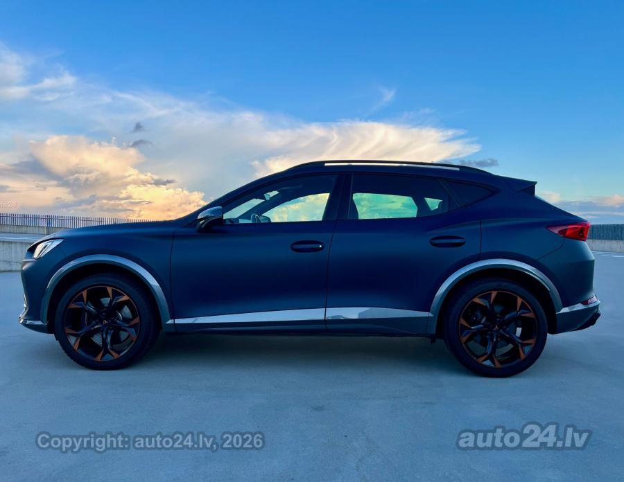 Blue Cupra Formentor 2022 in Tallinn, with an engine capacity of 2.00 L and mileage of 22 thousand km for 34500 €, photo 3 on AUTOMOTO.COM.LV