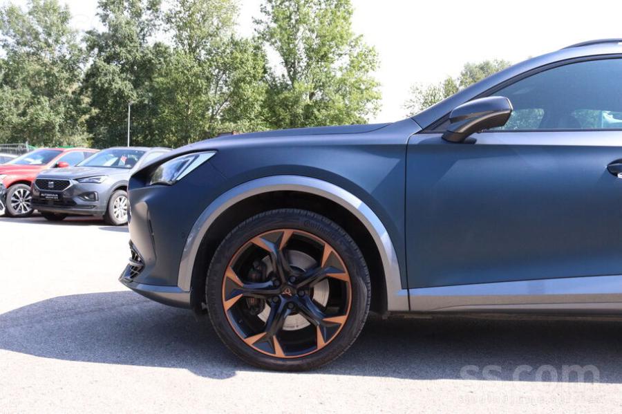 Zils Cupra Formentor 2022 Rīga, ar dzinēja tilpumu 2.00 L un nobraukumu 70 tūkst. km par 28490 €, foto 36 vietnē AUTOMOTO.COM.LV