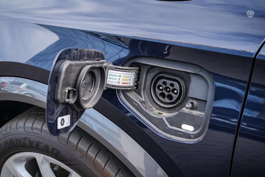 Zils Cupra Formentor 2022 Marijampole, ar dzinēja tilpumu 1.40 L un nobraukumu 40 tūkst. km par 22750 €, foto 7 vietnē AUTOMOTO.COM.LV