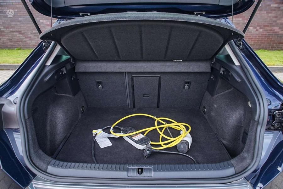 Zils Cupra Formentor 2022 Marijampole, ar dzinēja tilpumu 1.40 L un nobraukumu 40 tūkst. km par 22750 €, foto 13 vietnē AUTOMOTO.COM.LV