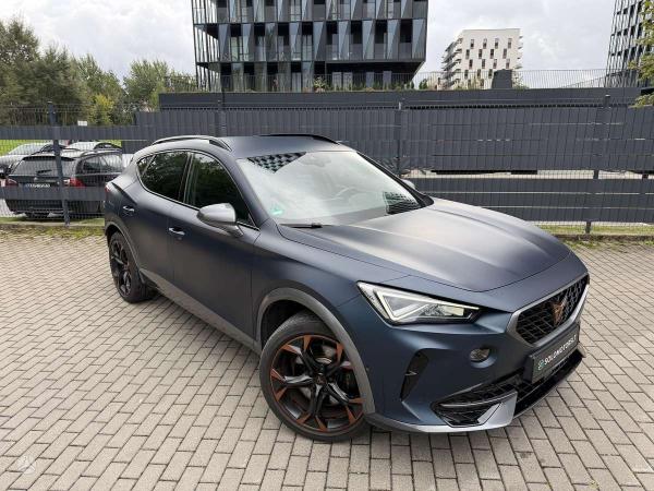 Zils Cupra Formentor 2022 Viļņa, ar dzinēja tilpumu 1.40 L un nobraukumu 82 tūkst. km par 23150 €, foto 1 vietnē AUTOMOTO.COM.LV