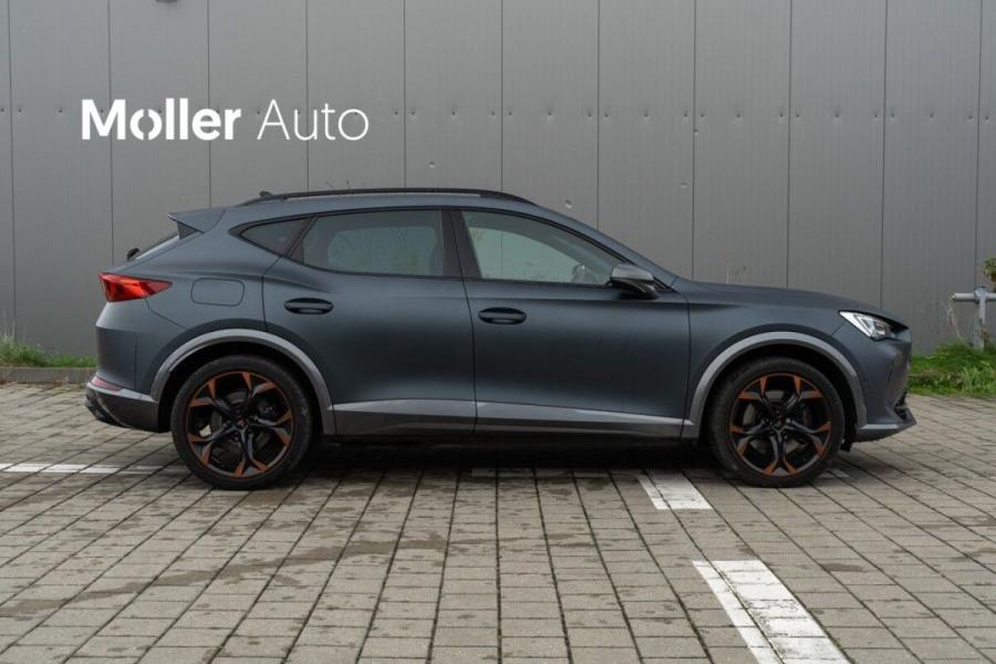 Blue Cupra Formentor 2022 in Vilnius, with an engine capacity of 1.40 L and mileage of 80 thousand km for 27150 €, photo 8 on AUTOMOTO.COM.LV