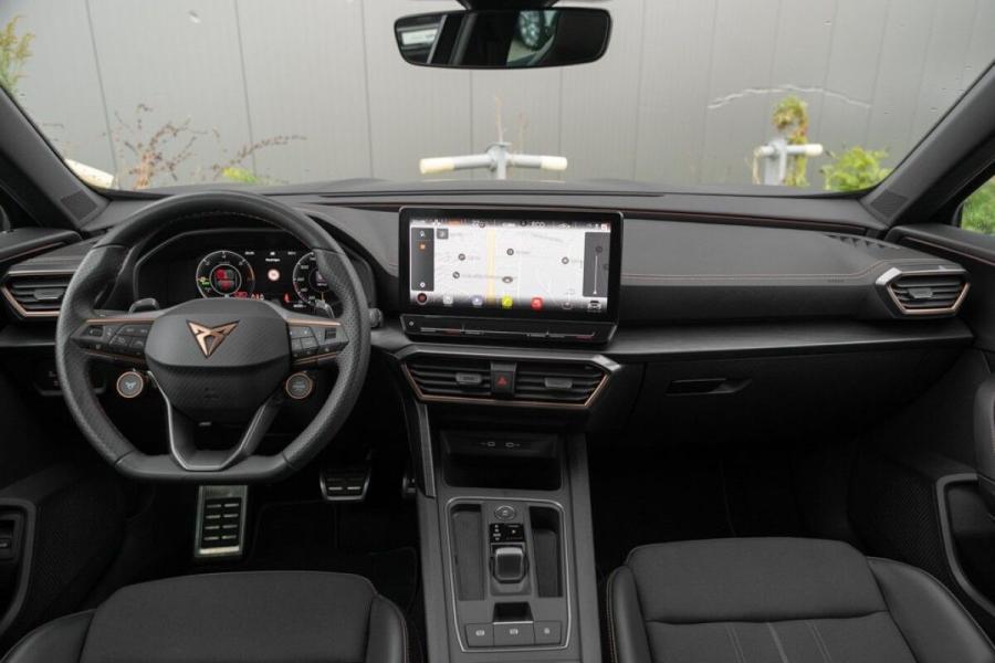 Blue Cupra Formentor 2022 in Vilnius, with an engine capacity of 1.40 L and mileage of 80 thousand km for 27150 €, photo 12 on AUTOMOTO.COM.LV