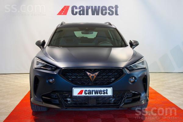 Zils Cupra Formentor 2023 Rīga, ar dzinēja tilpumu 2.50 L un nobraukumu 31 tūkst. km par 41500 €, foto 2 vietnē AUTOMOTO.COM.LV