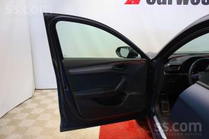 Zils Cupra Formentor 2023 Rīga, ar dzinēja tilpumu 2.50 L un nobraukumu 31 tūkst. km par 41500 €, foto 8 vietnē AUTOMOTO.COM.LV